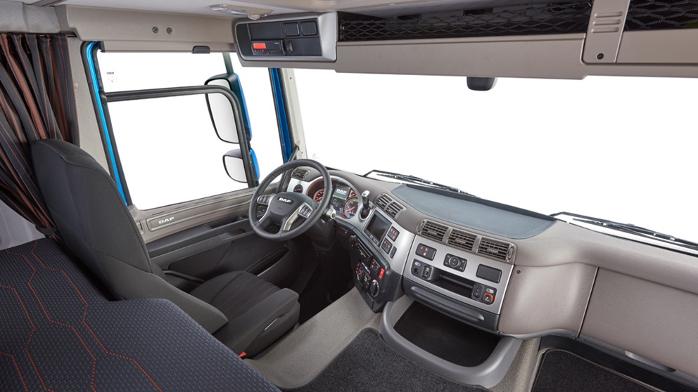 DAF CF Interior - DAF Trucks N.V.