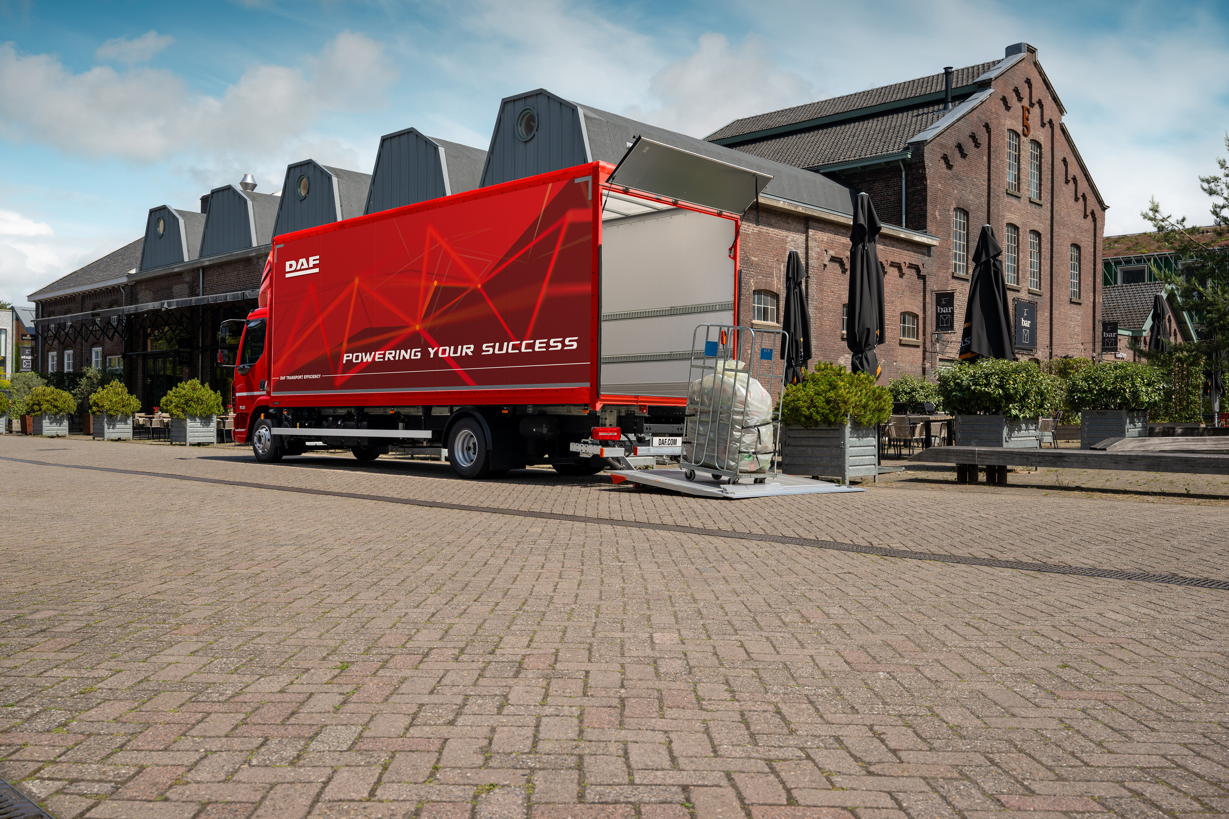 DAF Trucks introduces XB with ex-factory bodies - DAF Trucks N.V.